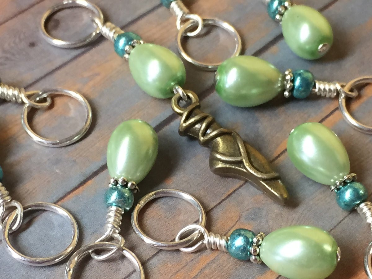 Ballet Slipper Stitch Marker Set-Green – Jill's Beaded Knit Bits