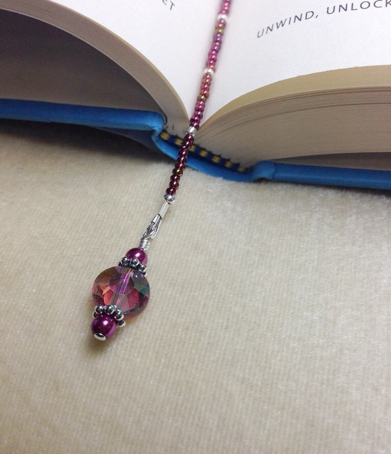 Beaded Bookworm Bookmark, Gift for Book Lovers – Jill's Beaded Knit Bits